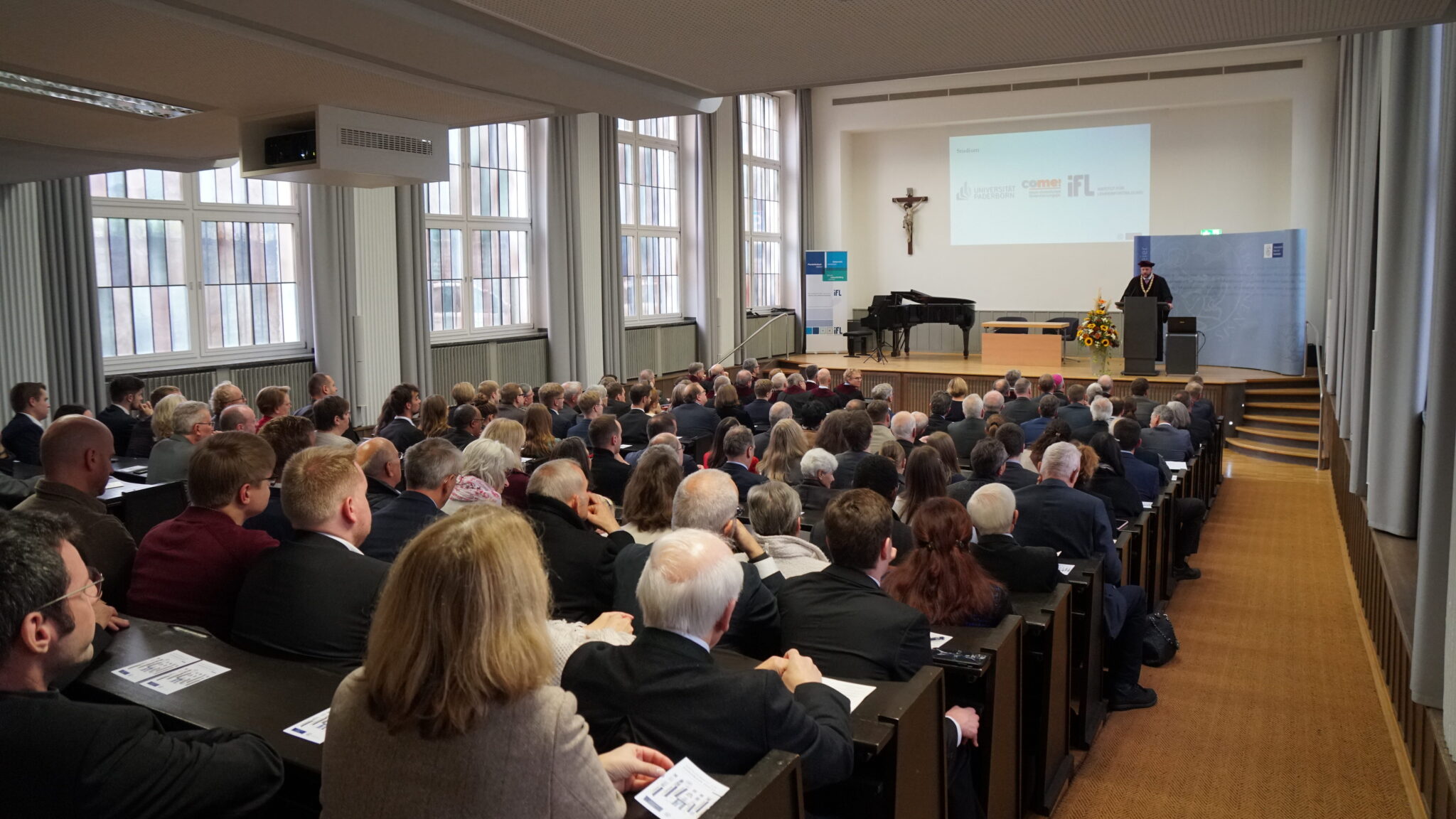 Der Patient ist mehr als seine Krankheit - Theologische Fakultät Paderborn